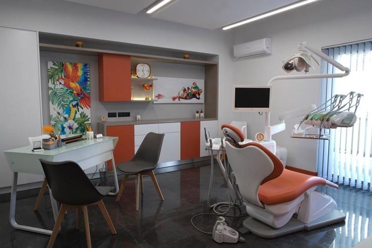 ΟΔΟΝΤΙΑΤΡΟΣ ΧΕΙΡΟΥΡΓΟΣ | ΝΕΟ ΨΥΧΙΚΟ ΑΤΤΙΚΗ | ΓΚΑΝΑ ΔΗΜΗΤΡΑ - Doctors4U.gr