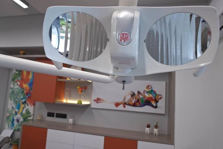 ΟΔΟΝΤΙΑΤΡΟΣ ΧΕΙΡΟΥΡΓΟΣ | ΝΕΟ ΨΥΧΙΚΟ ΑΤΤΙΚΗ | ΓΚΑΝΑ ΔΗΜΗΤΡΑ - Doctors4U.gr