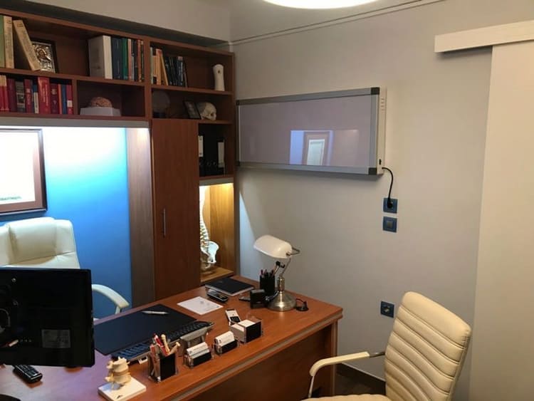 ΝΕΥΡΟΧΕΙΡΟΥΡΓΟΣ ΚΑΤΩ ΠΕΤΡΑΛΩΝΑ | ΜΑΡΤΙΝΟΣ ΒΑΣΙΛΕΙΟΣ - Doctors4U.gr