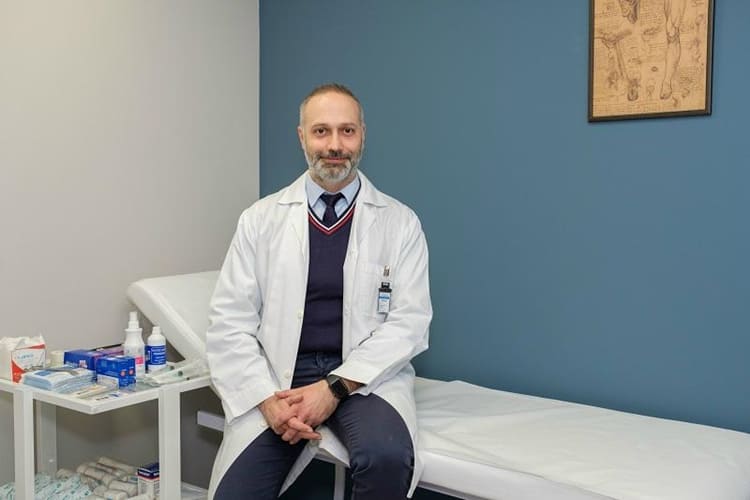 ΧΕΙΡΟΥΡΓΟΣ ΟΡΘΟΠΑΙΔΙΚΟΣ ΜΑΡΟΥΣΙ | ΠΑΠΟΥΛΙΔΗΣ ΝΙΚΟΛΑΟΣ - Doctors4U.gr